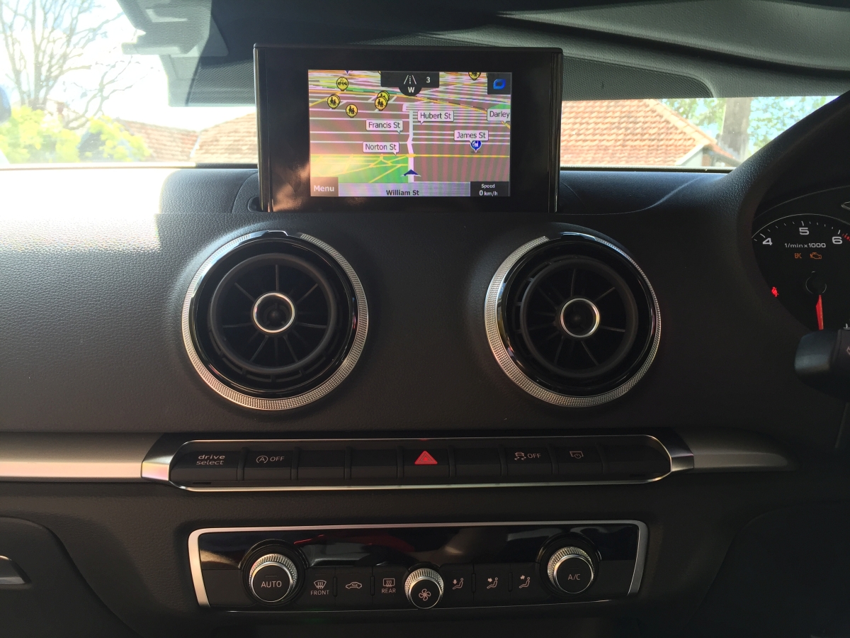 A3 Sportback 2013 Integrated GPS Navigation System | Creative Installations
