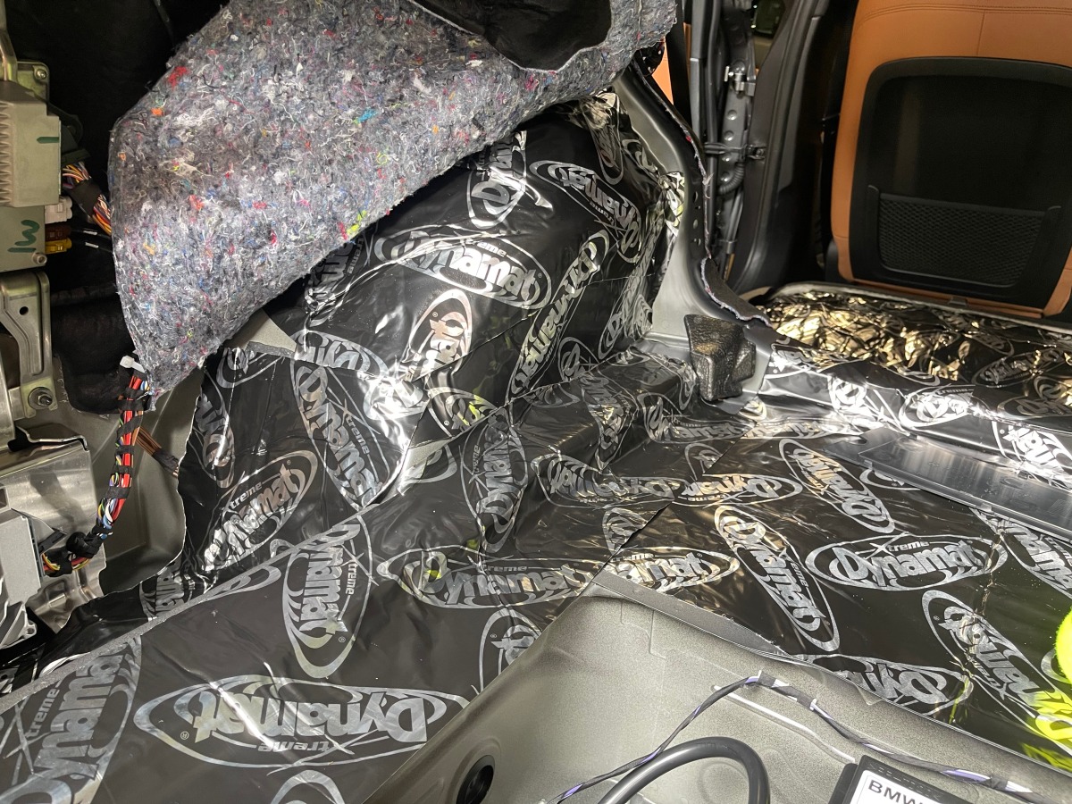 330i 2021 Dynamat Sound Deadening | Creative Installations