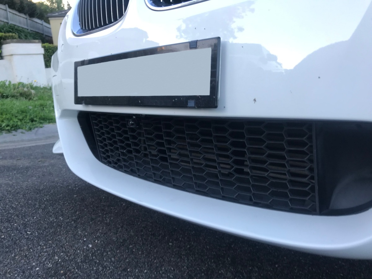 335i 2011 Integrated Front Camera | Creative Installations