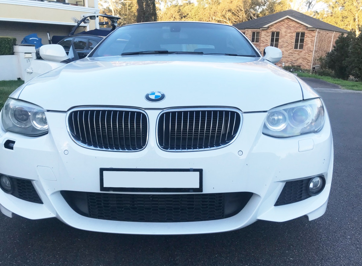 335i 2011 Integrated Front Camera | Creative Installations