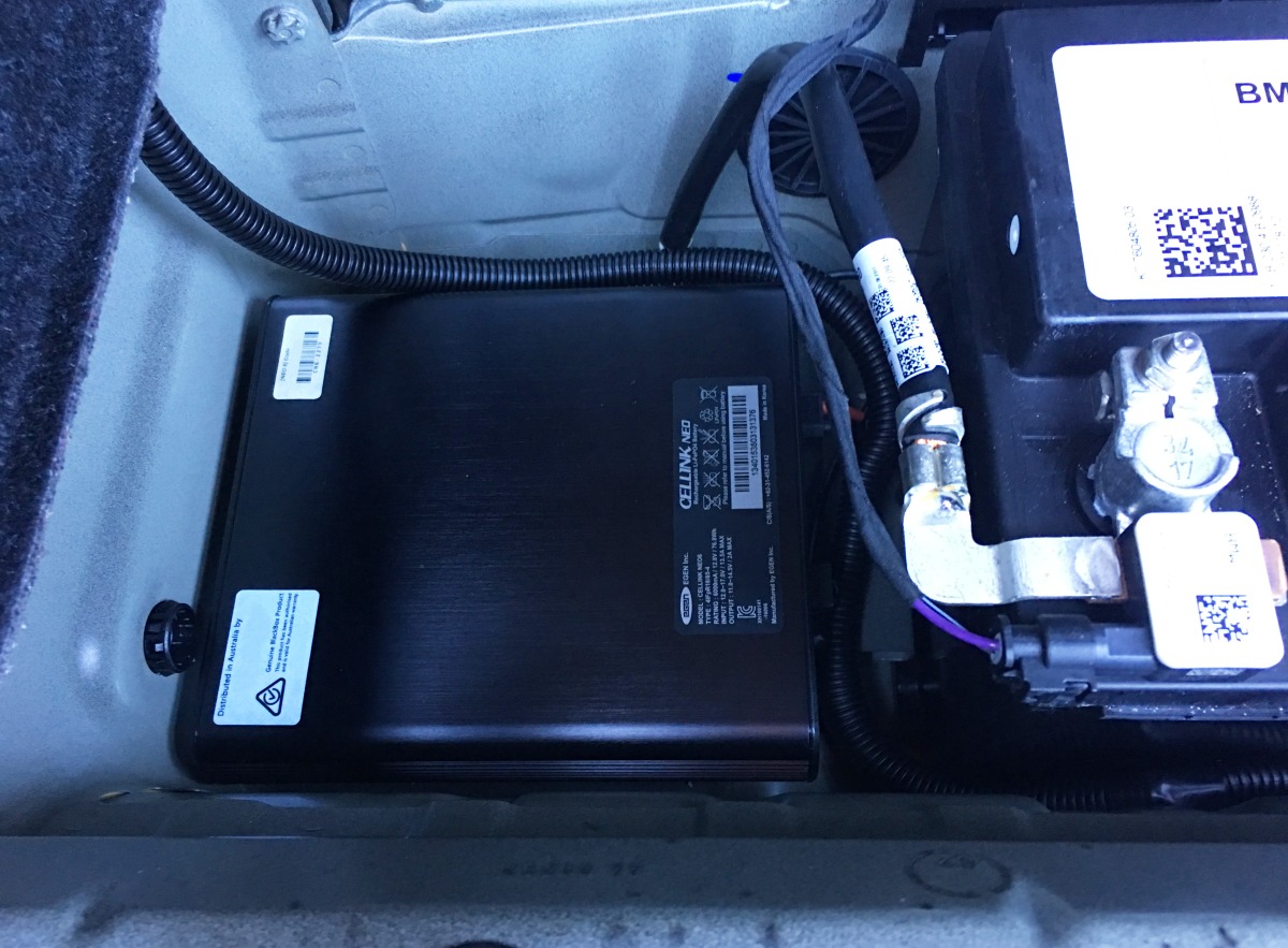 540i 2017 CELLINK NEO Dash Cam Battery Pack | Creative Installations