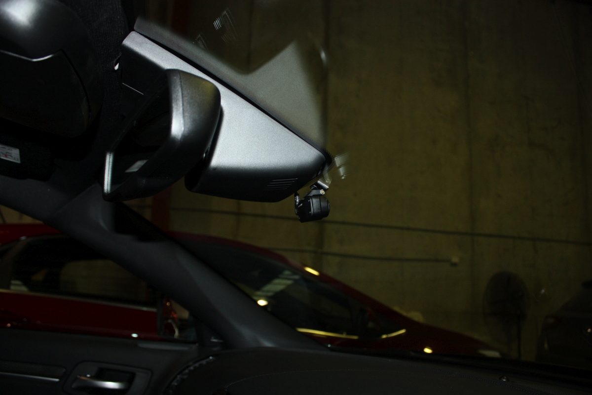 300 SRT 2016 eCELL Dash Cameras | Creative Installations