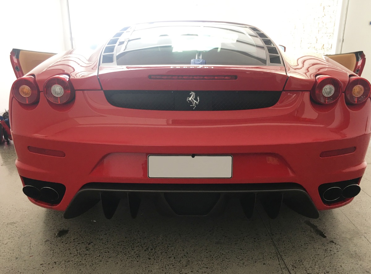 F430 2005 Reverse Camera | Creative Installations