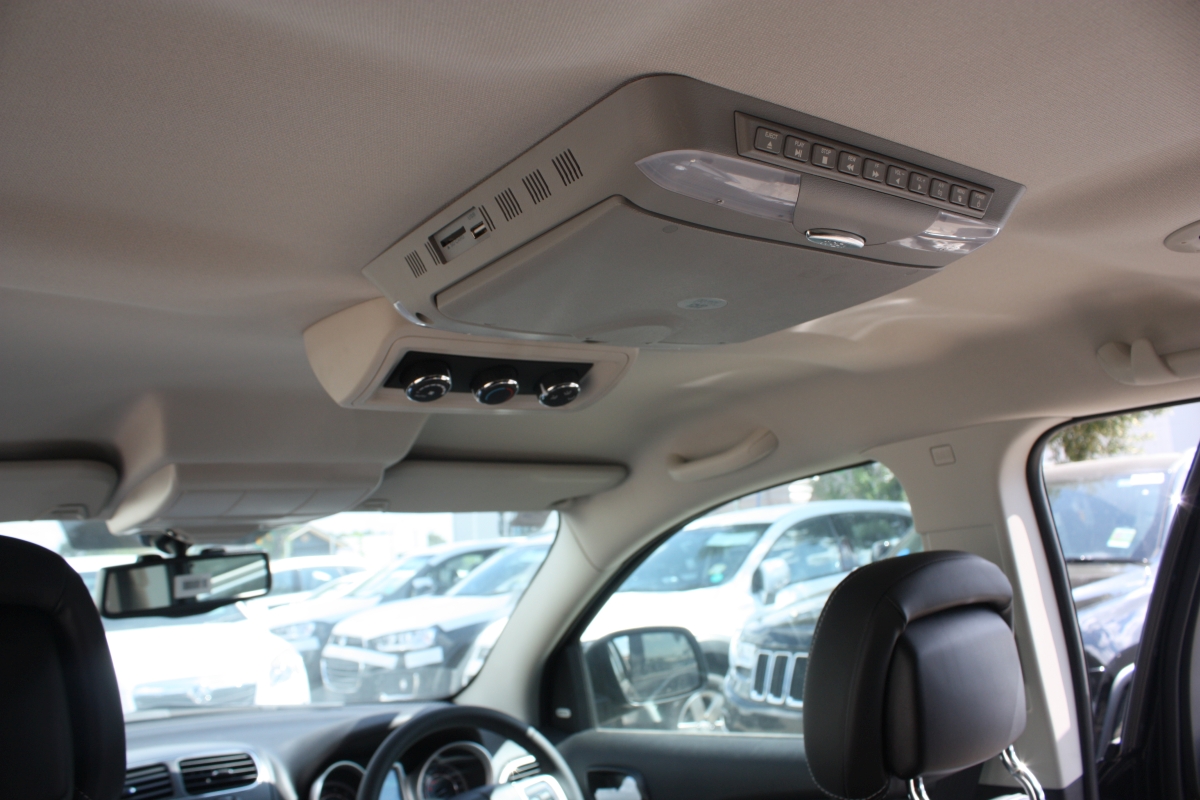 Freemont 2015 10.2" Roof DVD player | Creative Installations