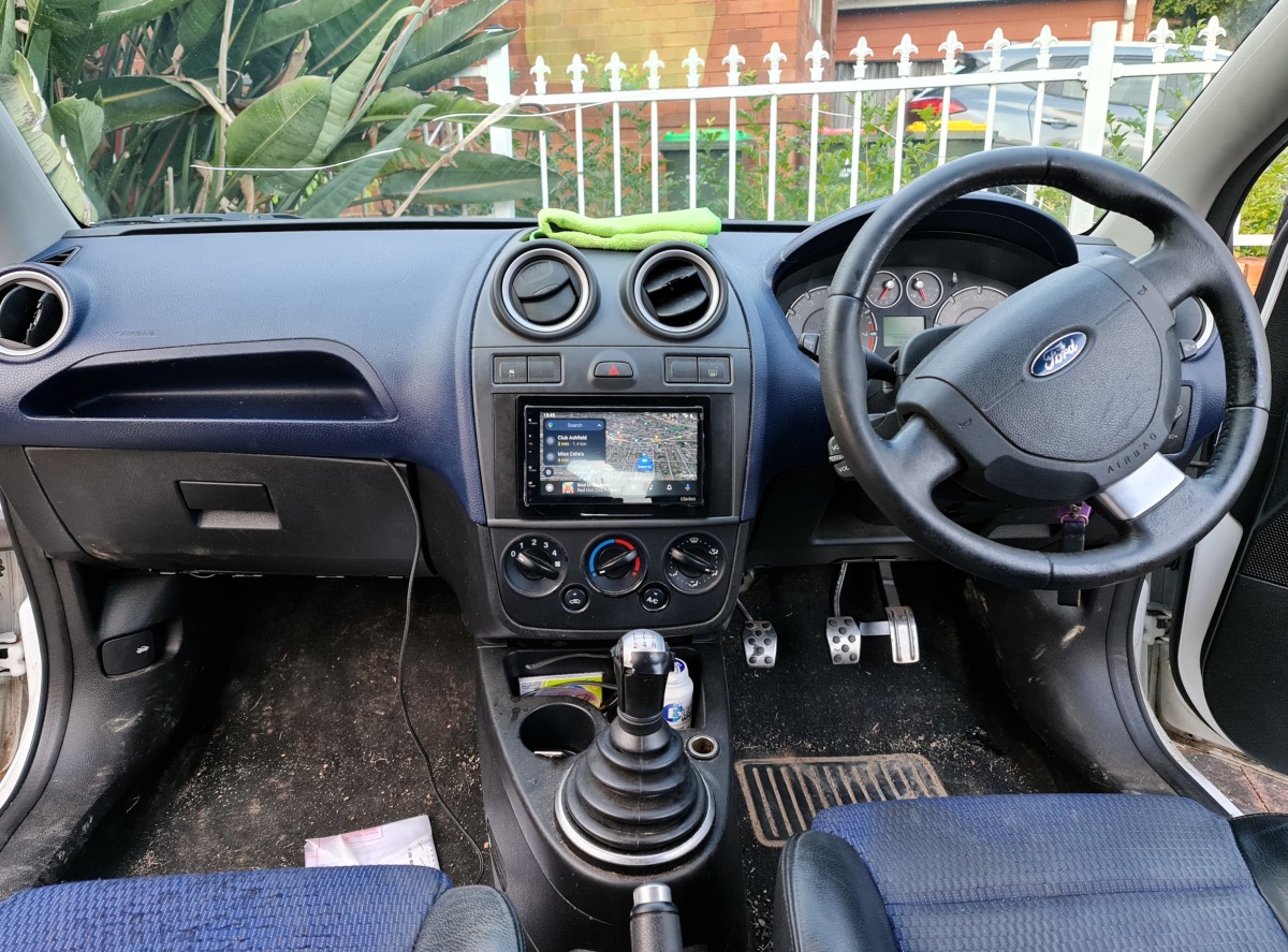 Fiesta 2007 Clarion FX450 Head Unit | Creative Installations