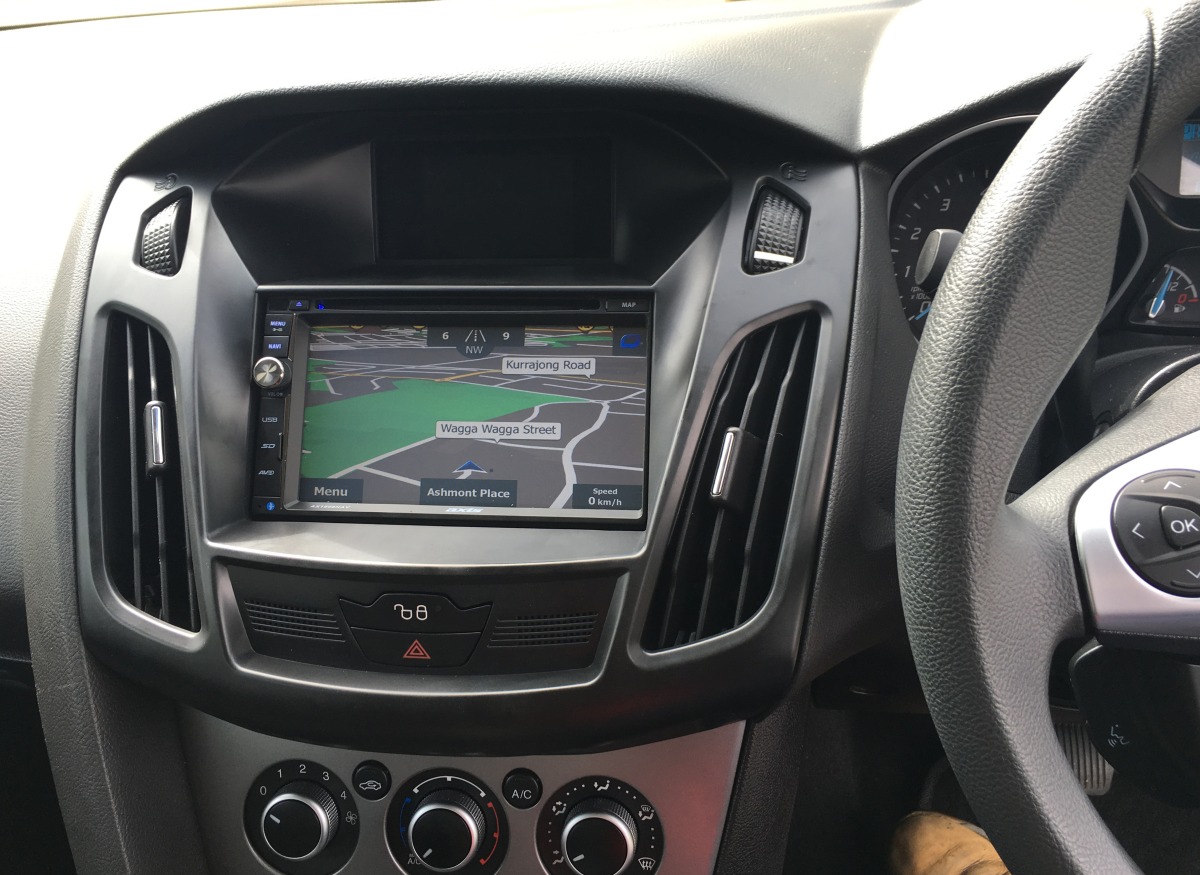 Focus 2014 Axis 1508NAV GPS Navigation System | Creative Installations