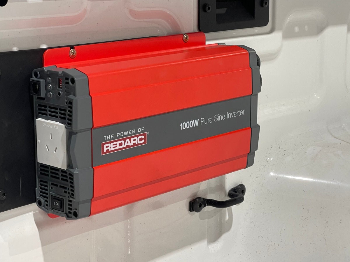 Ranger 2023 REDARC 1000W Pure Sine Wave Inverter | Creative Installations