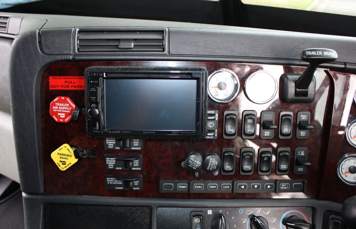 Coronado 114 2016 Kenwood DNX4150BT GPS Navigation System | Creative Installations