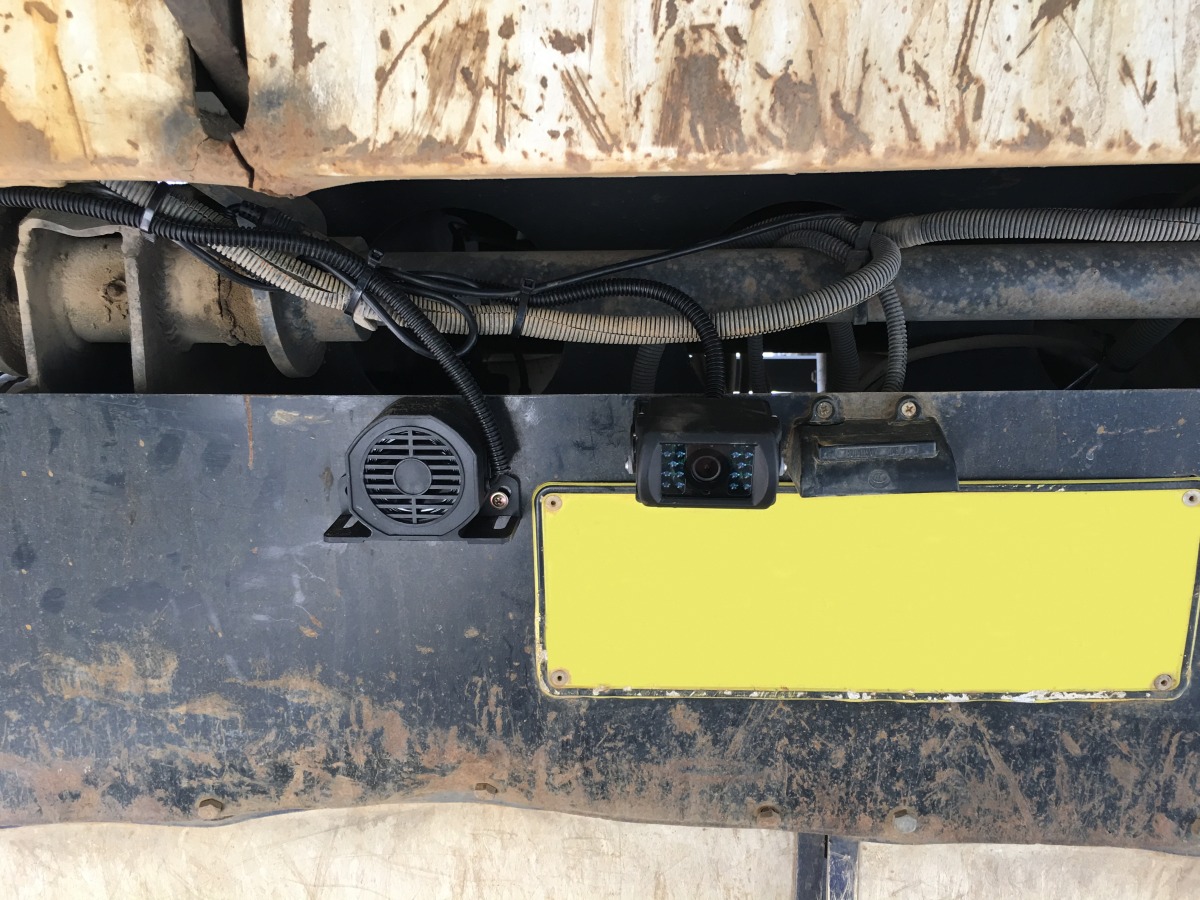 Coronado 114 2016 Reverse Camera on HRS Trailer | Creative Installations