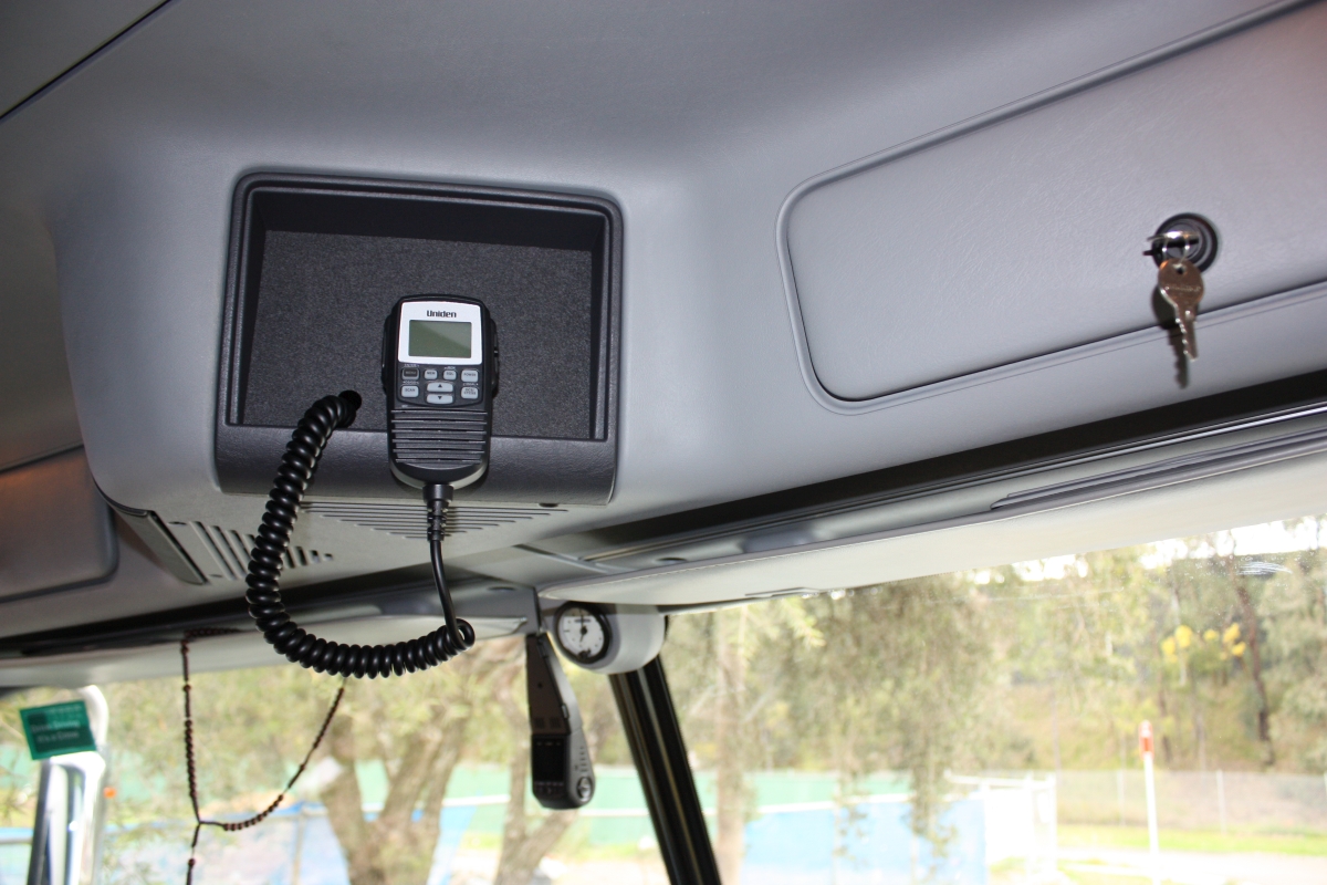 Coronado 114 2016 Uniden UH5060 UHF CB Radio | Creative Installations