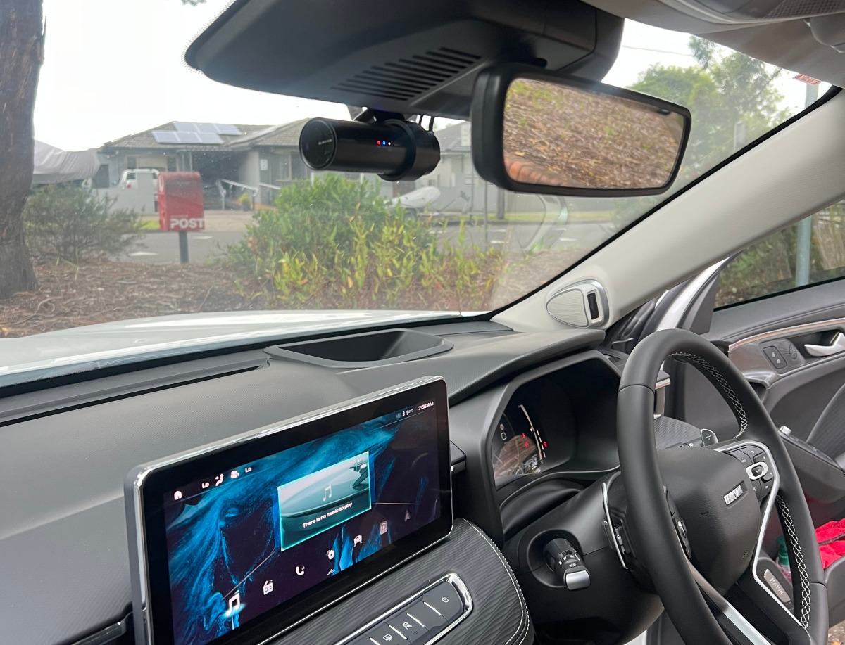 Jolion 2022 BlackVue DR750X-2CH Plus Dash Cameras | Creative Installations