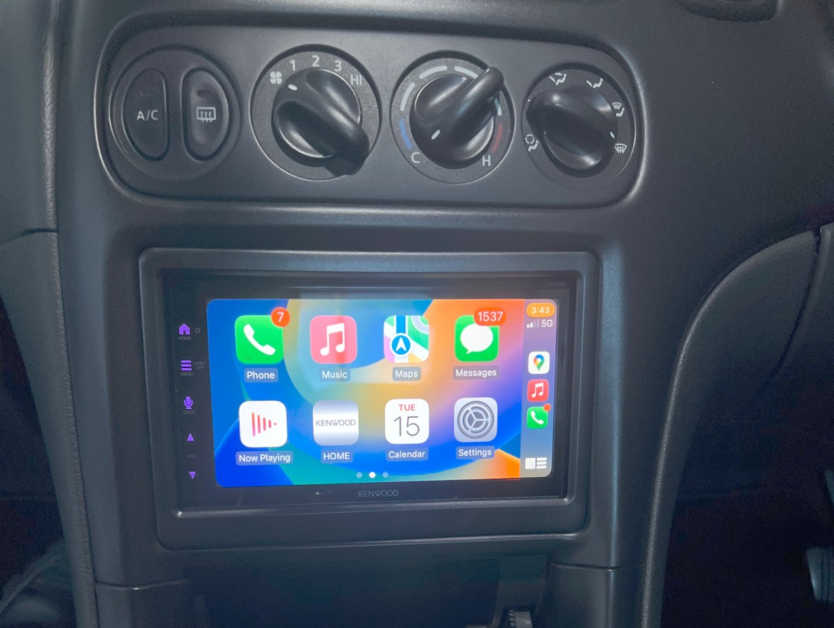 Commodore 1999 Kenwood DMX7522S Head Unit | Creative Installations