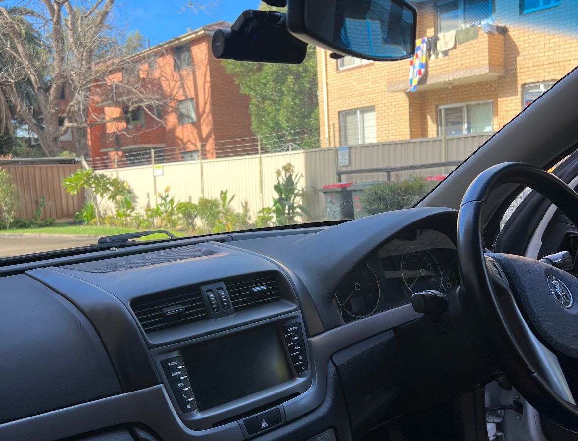 Commodore 2009 IROAD QX2 Dash Cams | Creative Installations