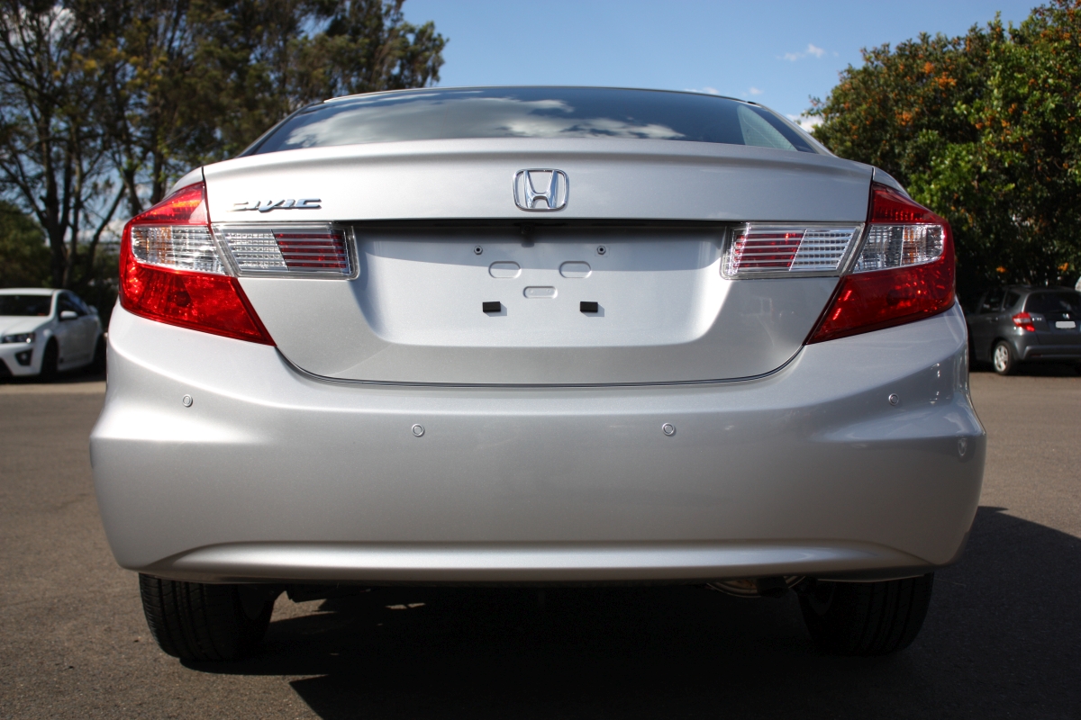 Civic Sedan 2015 Reverse Parking Sensors - LED | Creative Installations