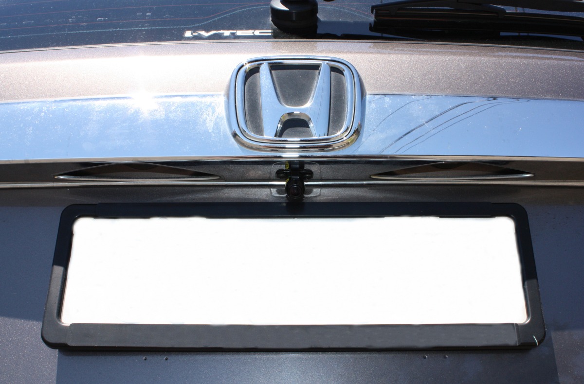 CRV 2007 Reverse Camera | Creative Installations