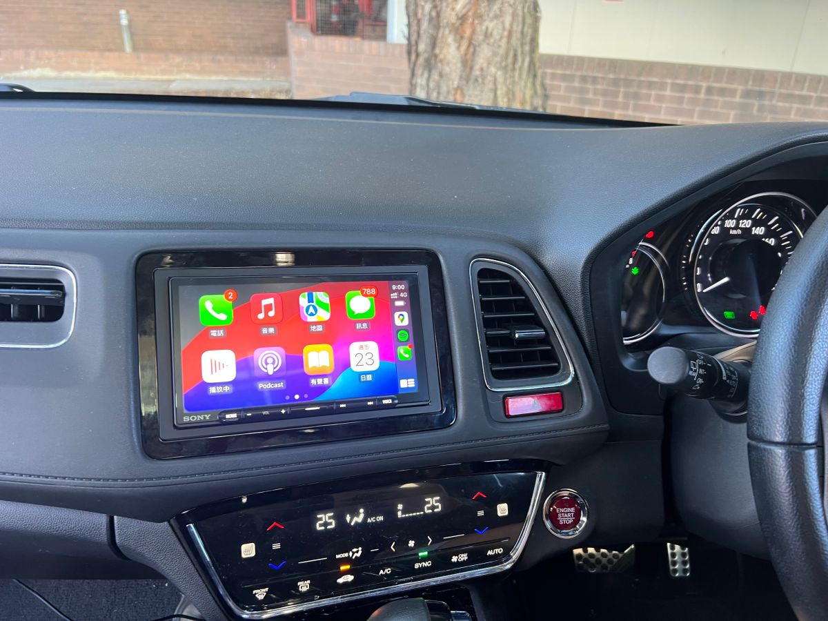 HR-V 2017 Sony XAV-AX6000 Head Unit | Creative Installations