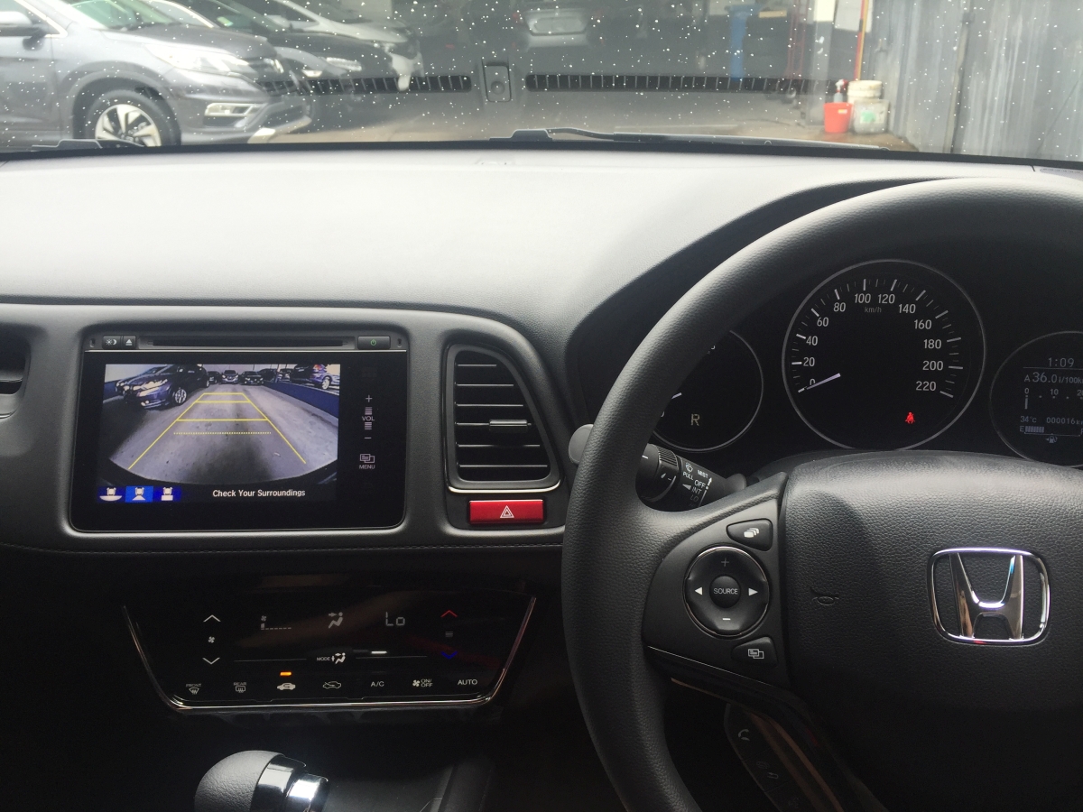 HR-V 2016 Integrated GPS Navigation System | Creative Installations