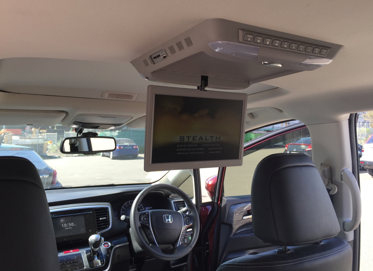 Odyssey 2016 10.2" Roof DVD player | Creative Installations