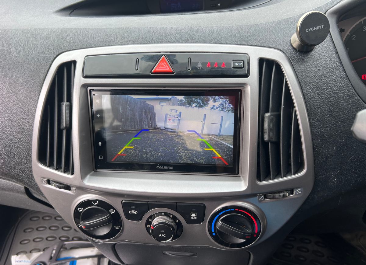 i20 2015 Calibre ELITE 7W Head Unit | Creative Installations