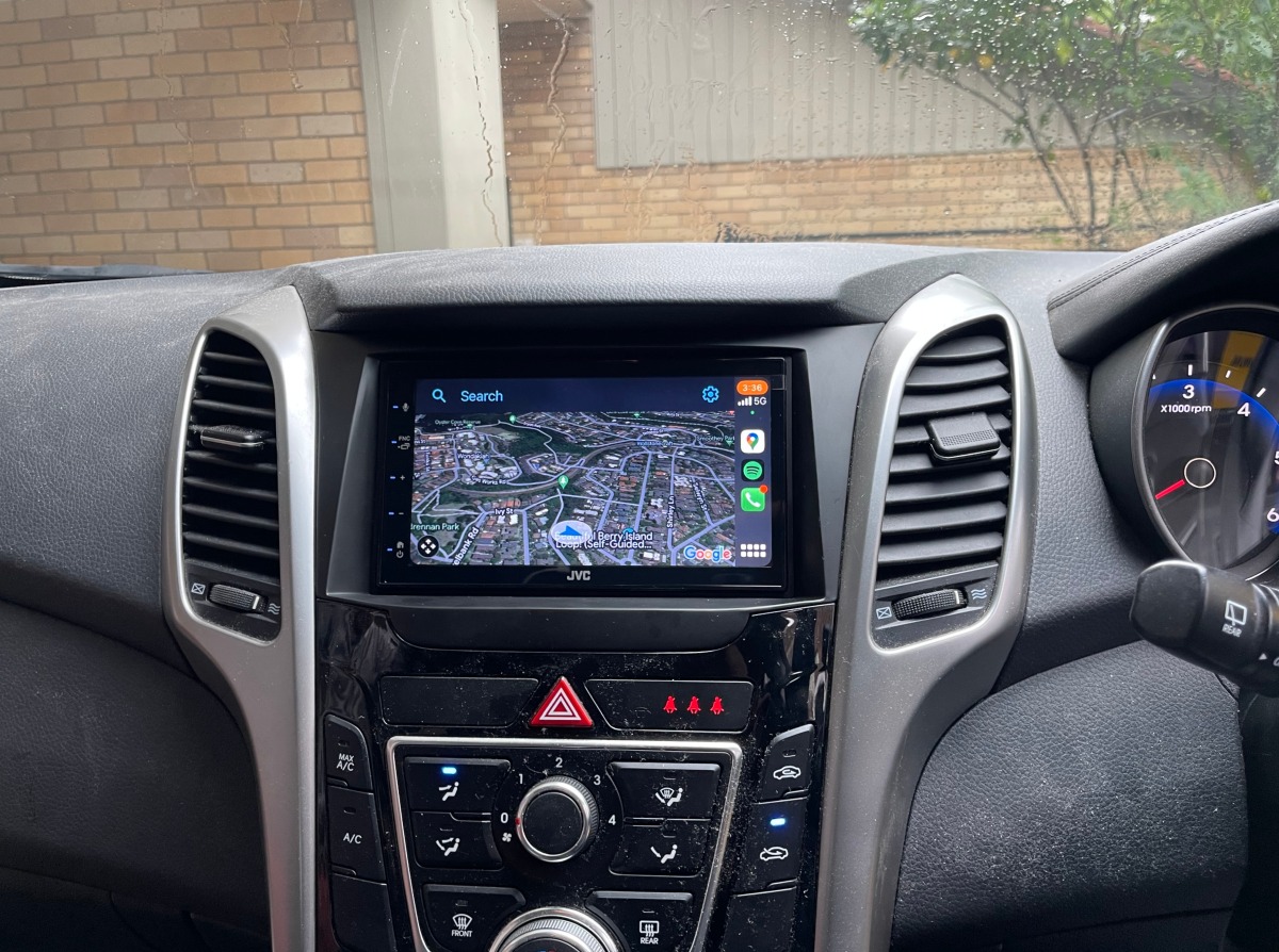 i30 2014 JVC KW-M560BT Head Unit | Creative Installations