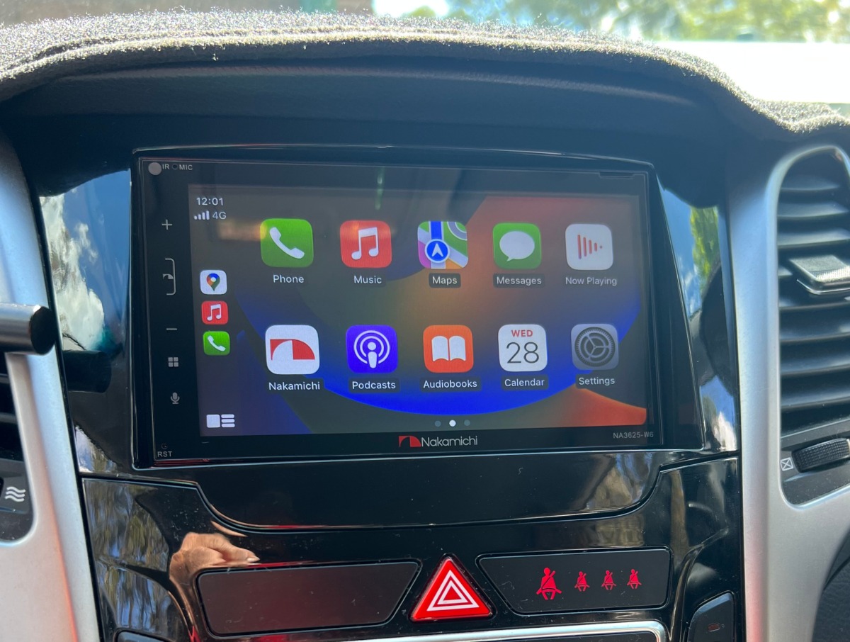 i30 2014 Nakamichi NA3625-W6 Head Unit | Creative Installations