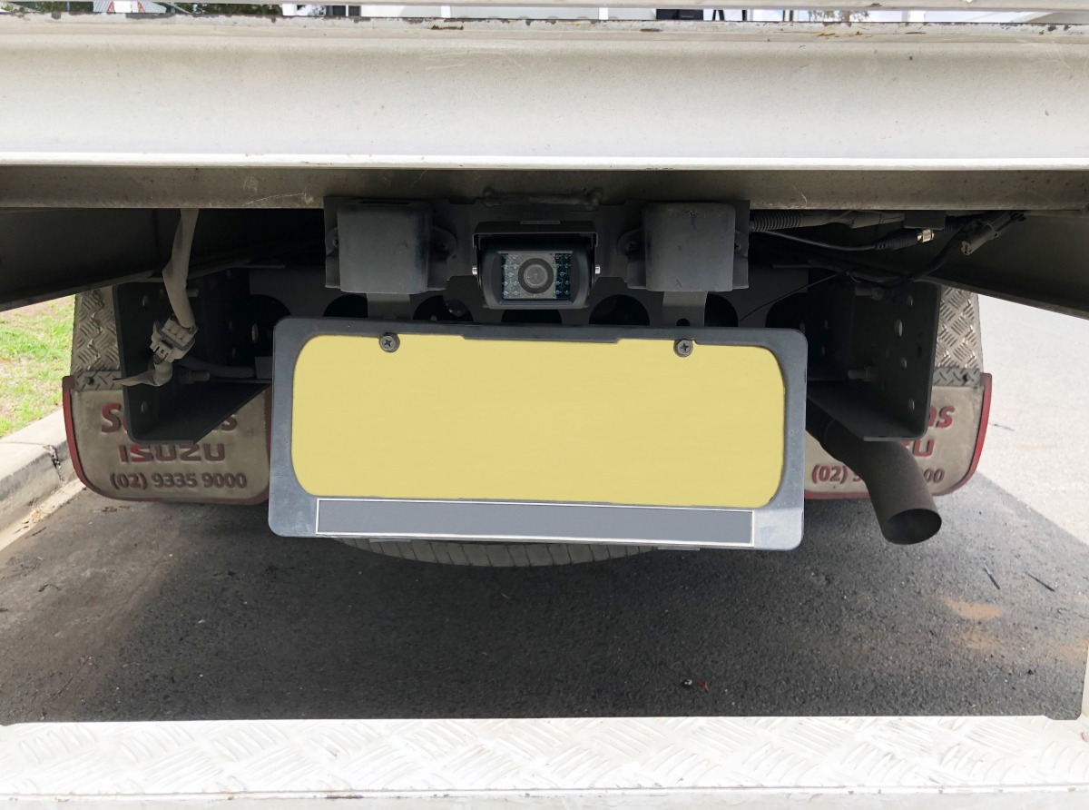 N Series NPR 300 Truck 2009 Reverse Camera | Creative Installations