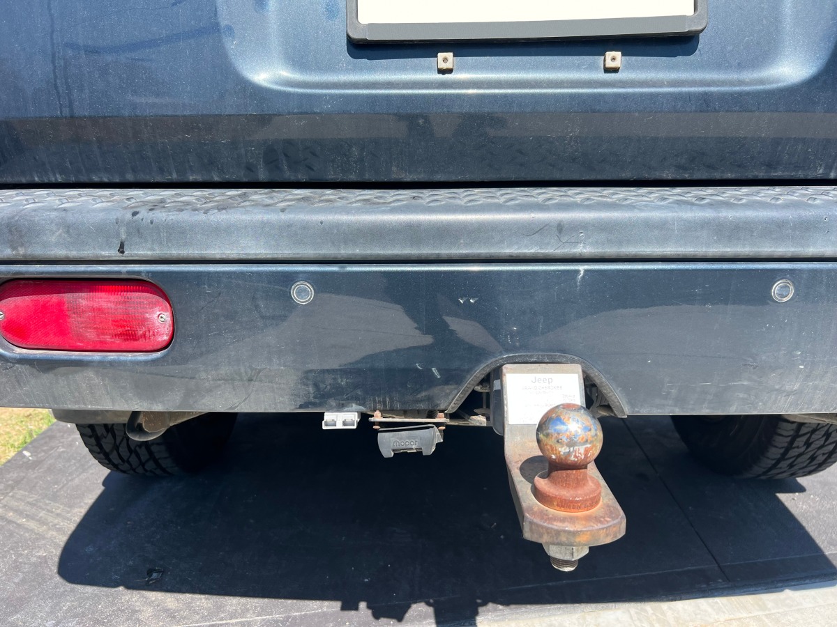 Commander 2021 Anderson Plug | Creative Installations