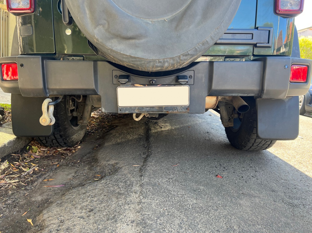 Wrangler 2010 Reverse Camera | Creative Installations