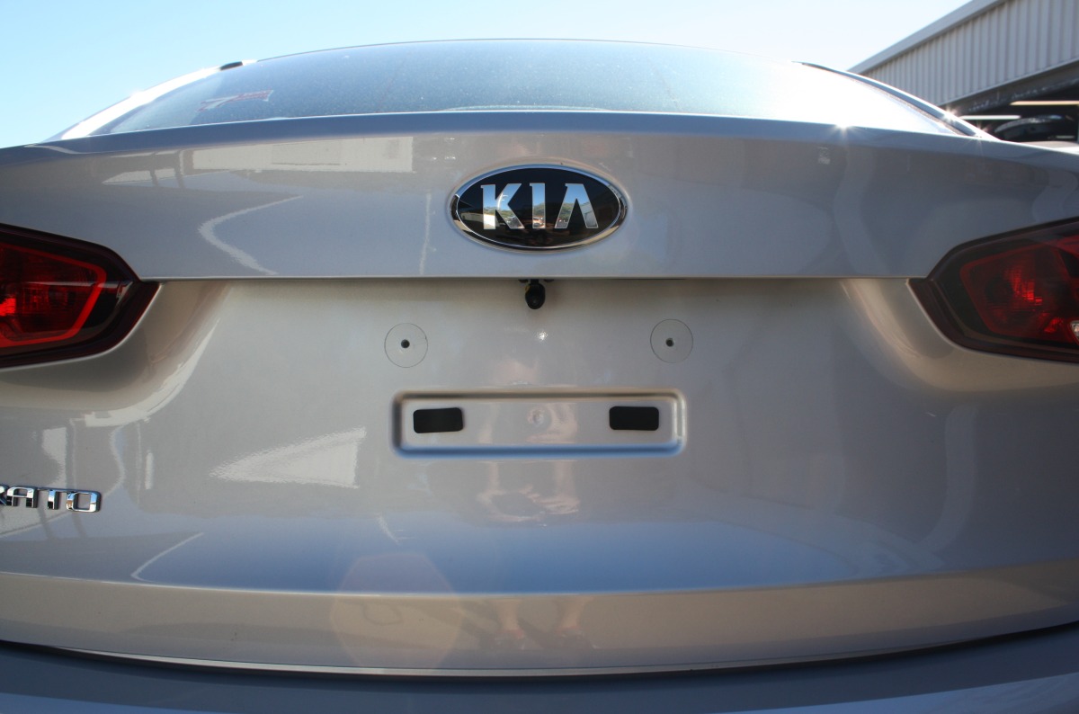 Cerato Sedan 2017 Reverse Camera | Creative Installations