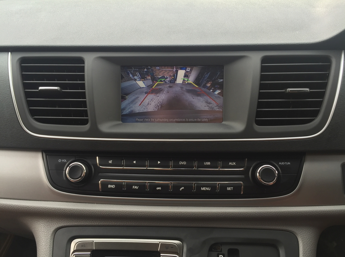 G10 2016 Integrated GPS Navigation System | Creative Installations