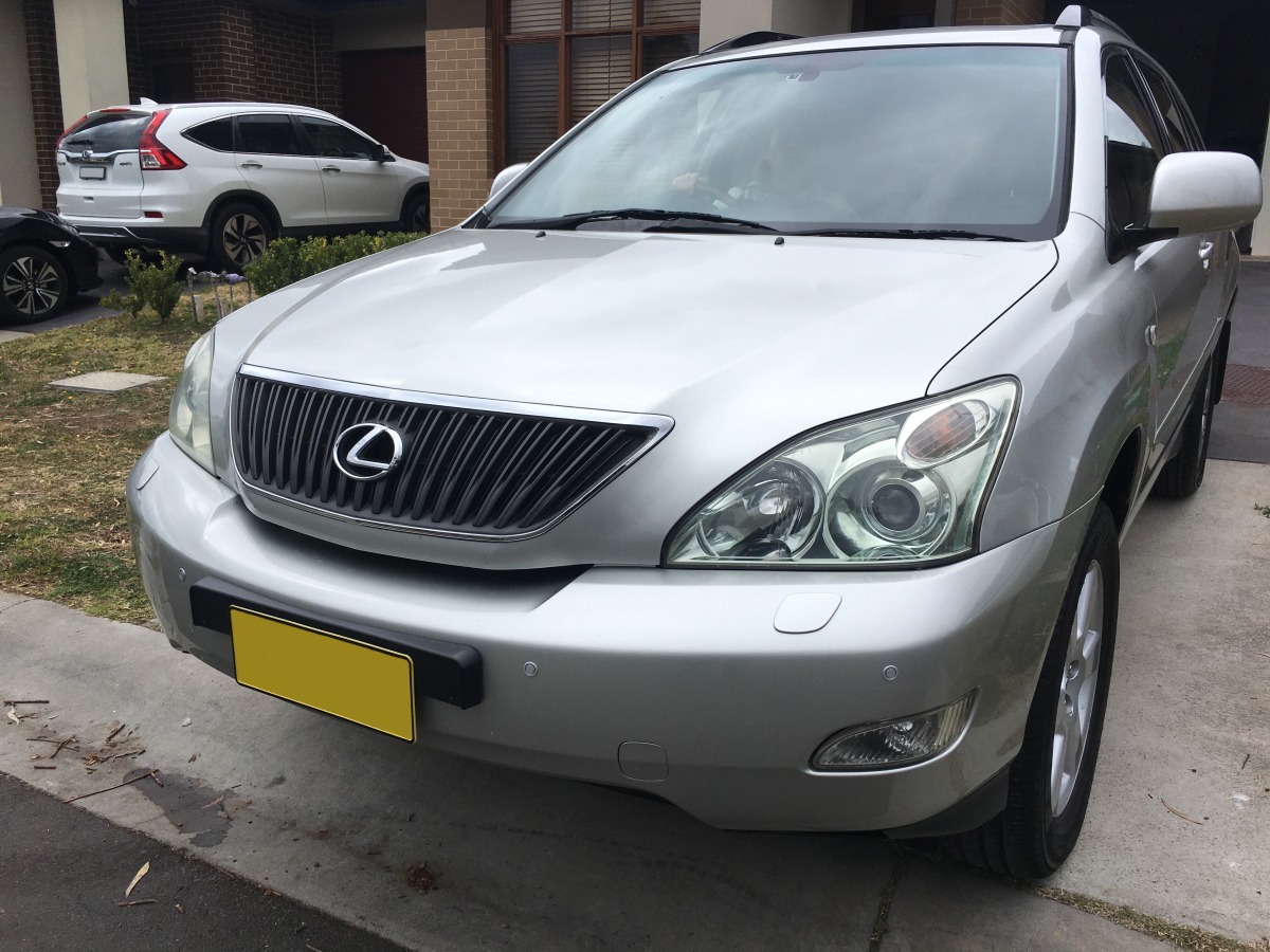 RX330 2004 Front Parking Sensors | Creative Installations