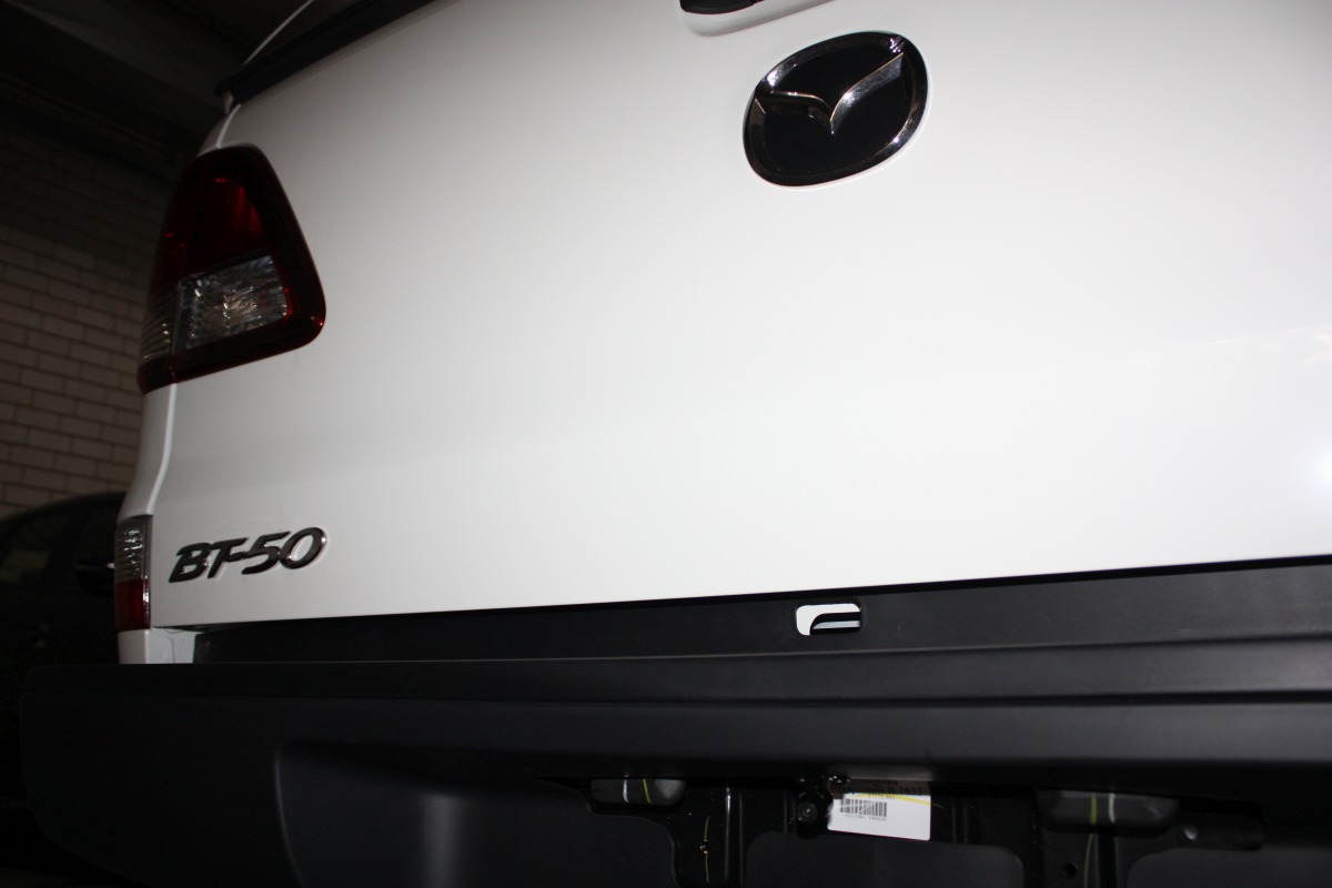 BT-50 2016 Reverse Camera | Creative Installations