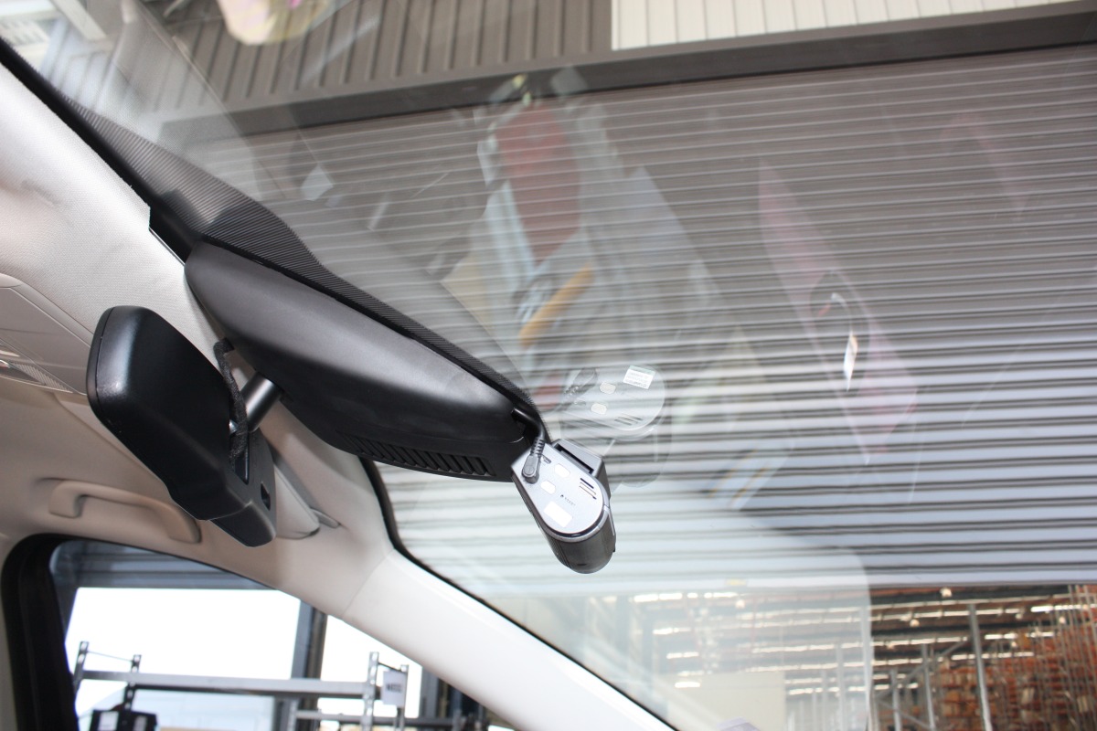 CX-9 2017 THINKWARE F750 Dash Camera | Creative Installations