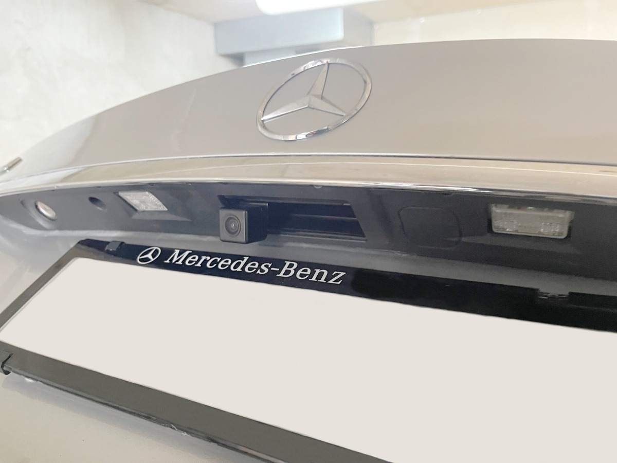 C250 2011 Integrated Reverse Camera | Creative Installations