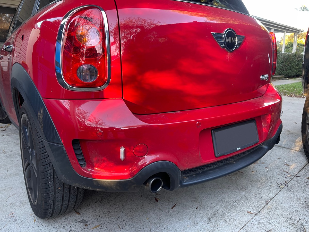 Countryman 2012 Reverse Lights | Creative Installations