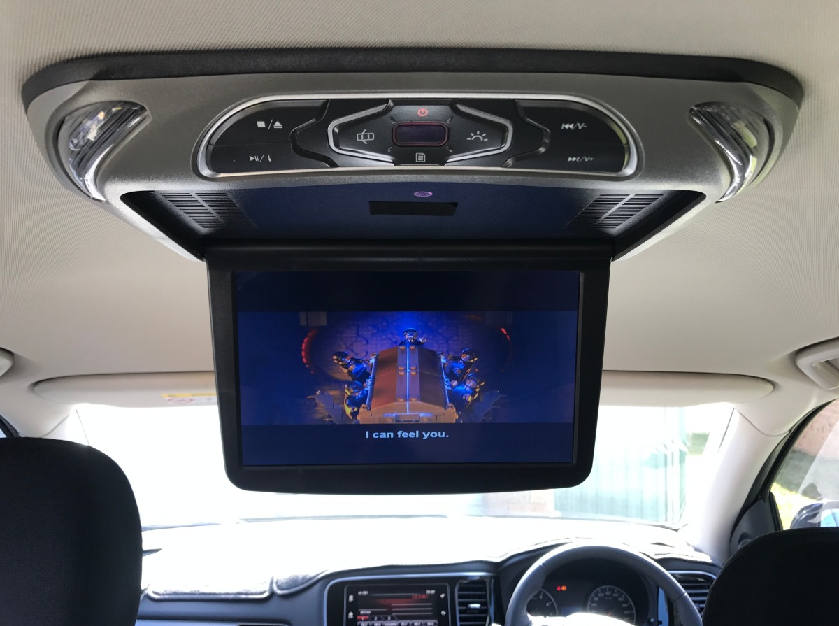 Outlander 2017 11.4" Roof DVD player | Creative Installations
