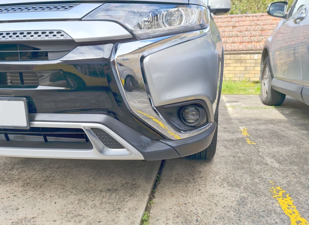 Outlander 2020 LED Fog Lights | Creative Installations