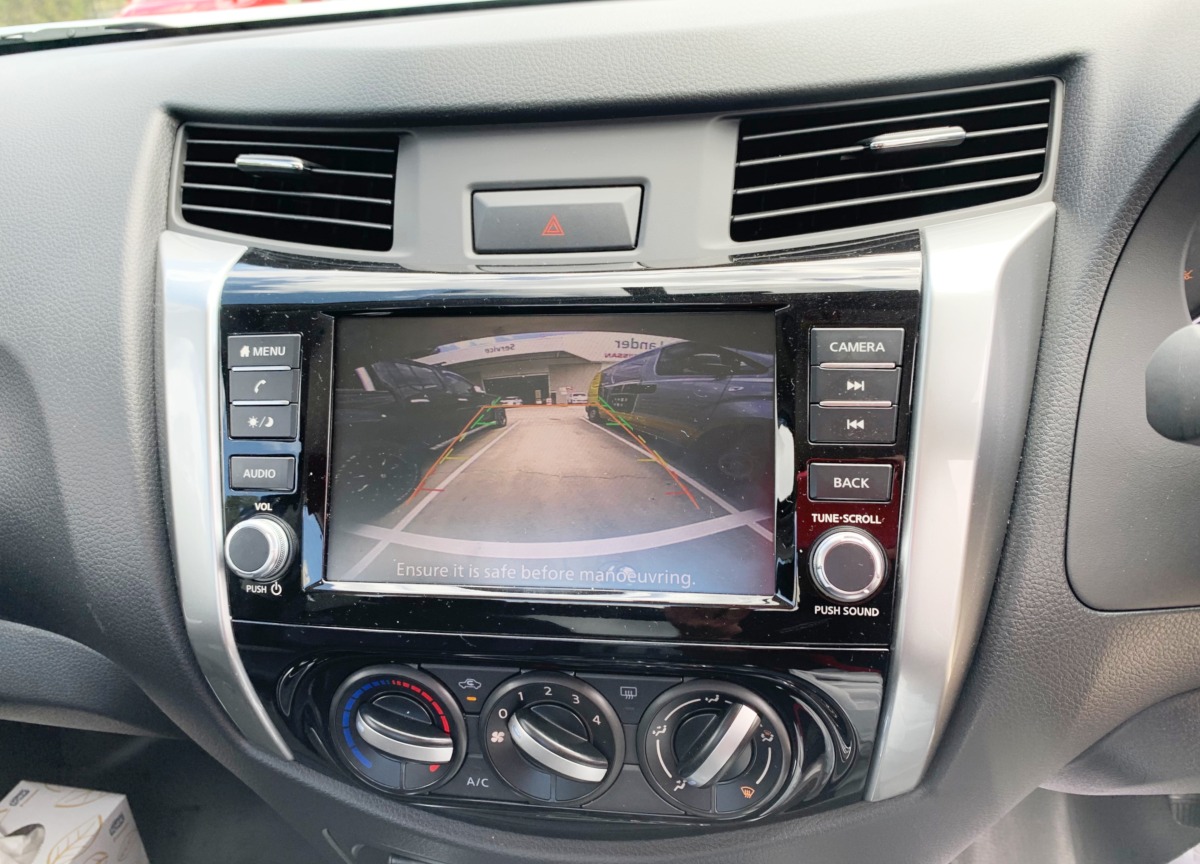 Navara 2021 Integrated Reverse Camera | Creative Installations