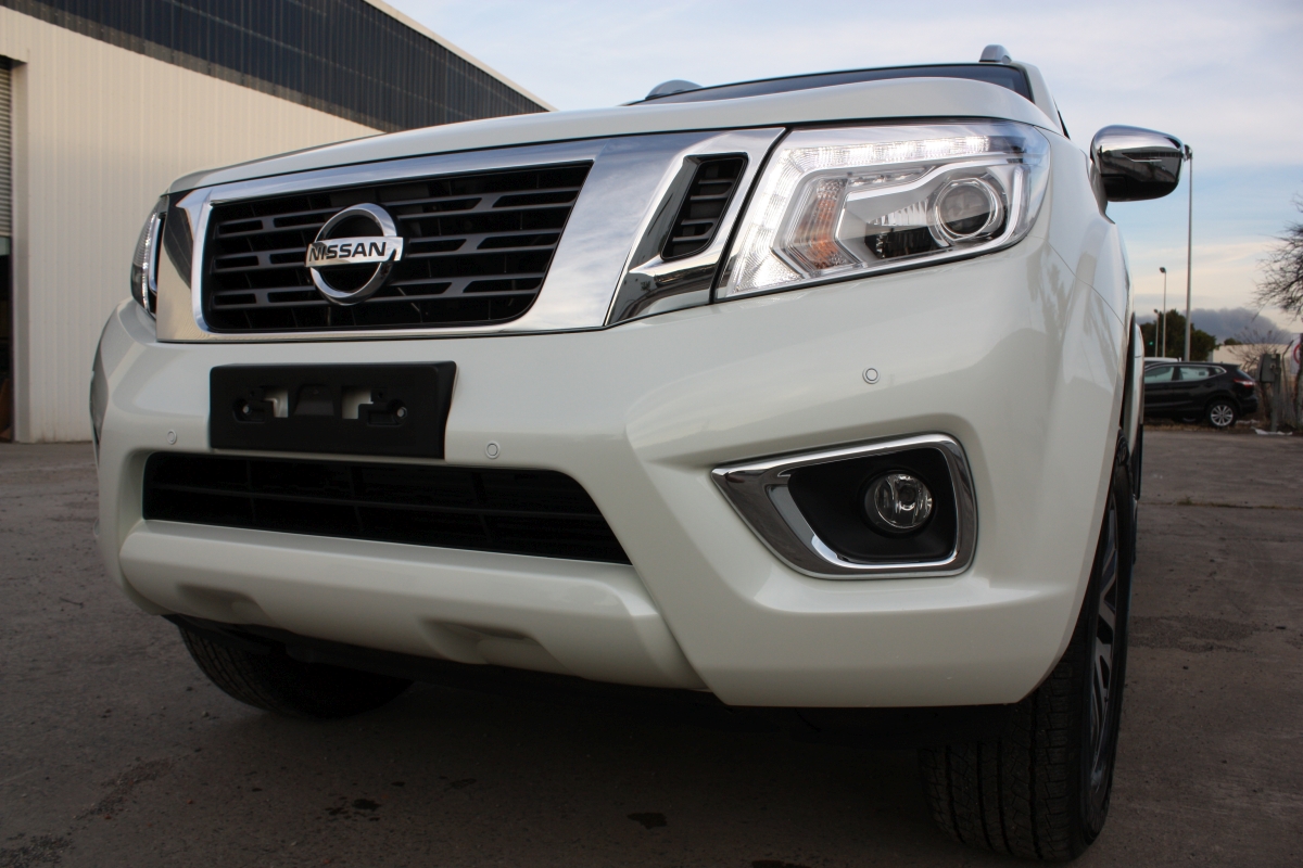 Navara 2016 Front Parking Sensors | Creative Installations