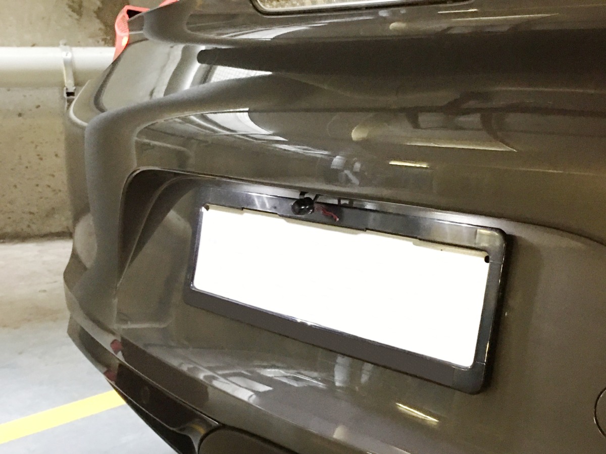 Boxster 2014 Integrated Reverse Camera | Creative Installations