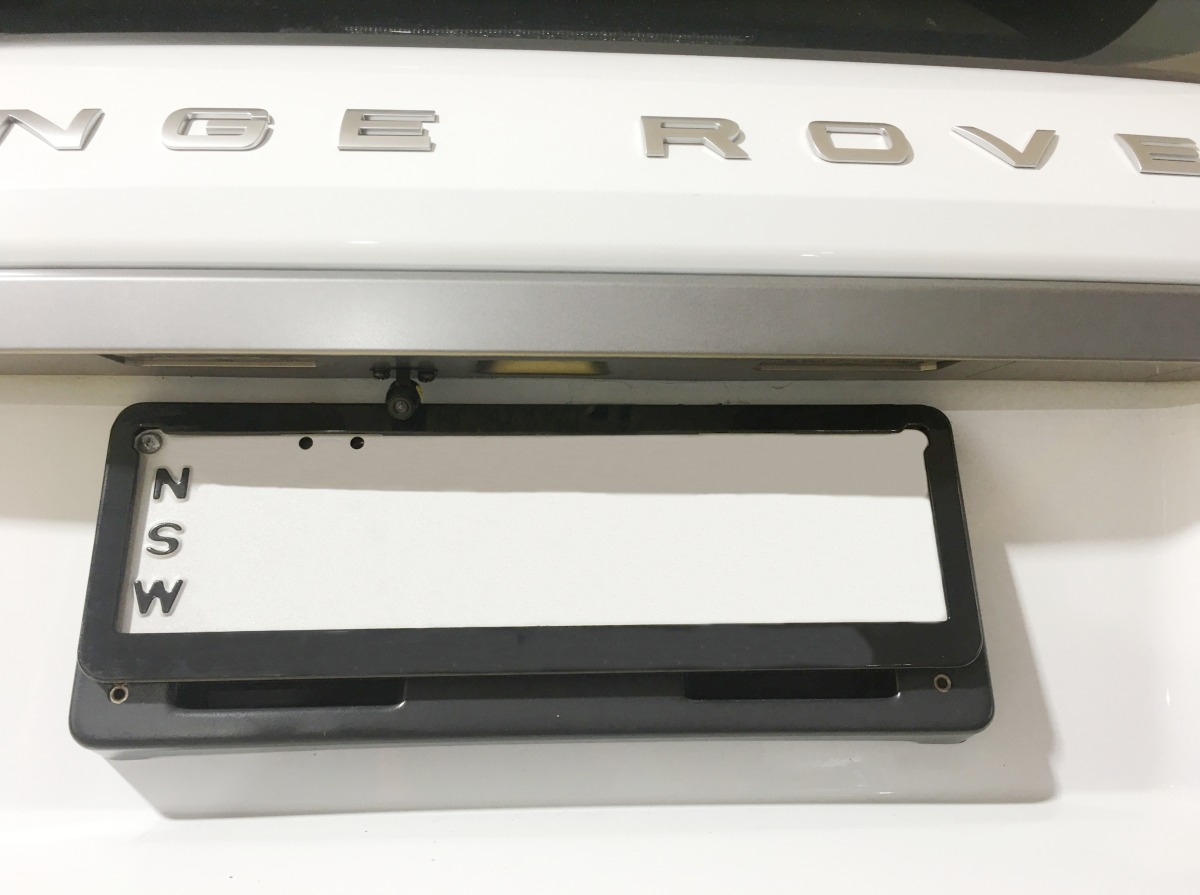 Range Rover Evoque 2014 Integrated Reverse Camera | Creative Installations