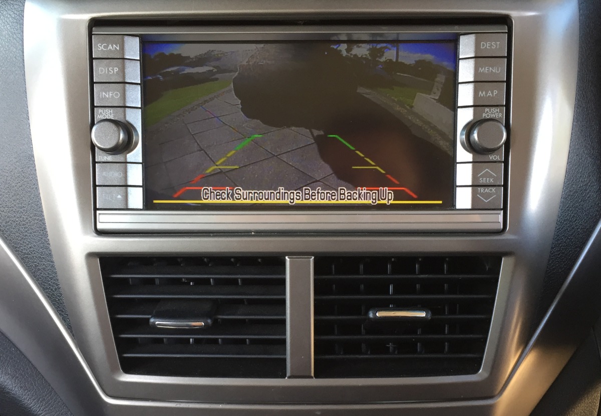 Impreza RS sedan 2009 integrated reverse camera | Creative Installations