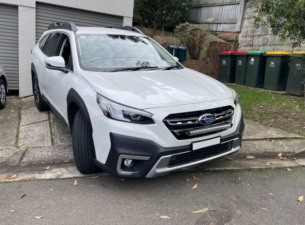 Outback 2022 21.5" STEDI ST3K Slim LED Light Bar | Creative Installations