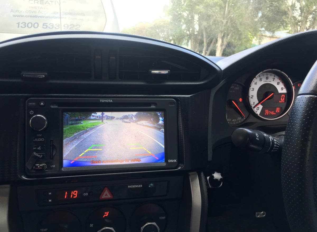 86 2013 Integrated Reverse Camera | Creative Installations