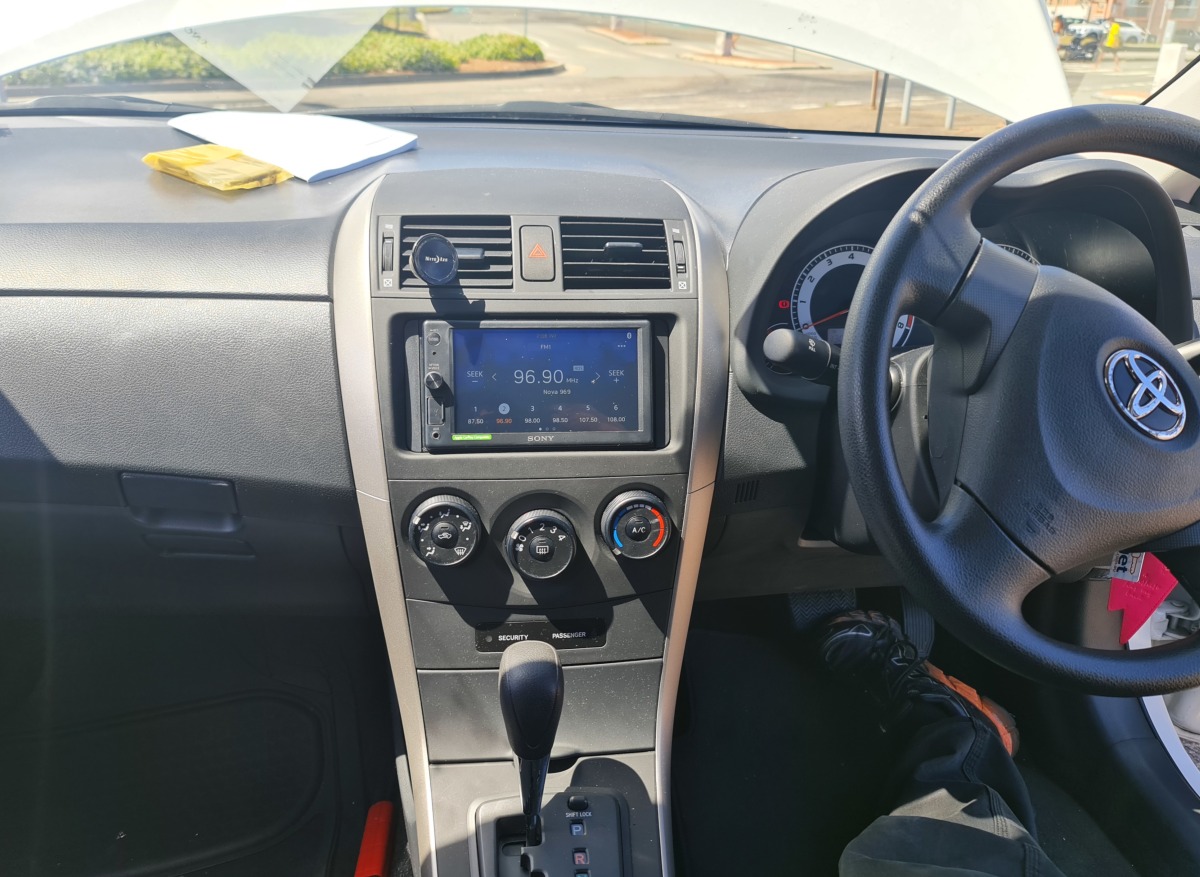 Corolla 2008 Sony XAV-AX1000 Head Unit | Creative Installations