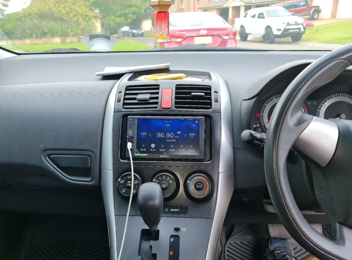 Corolla 2010 Sony XAV-AX1000 Head Unit | Creative Installations