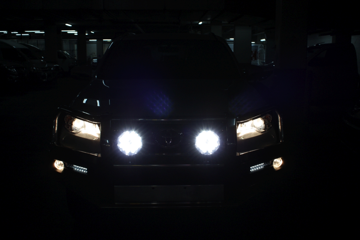 Fortuner 2016 Lightforce 180 GEN2 LED Driving Lights | Creative ...