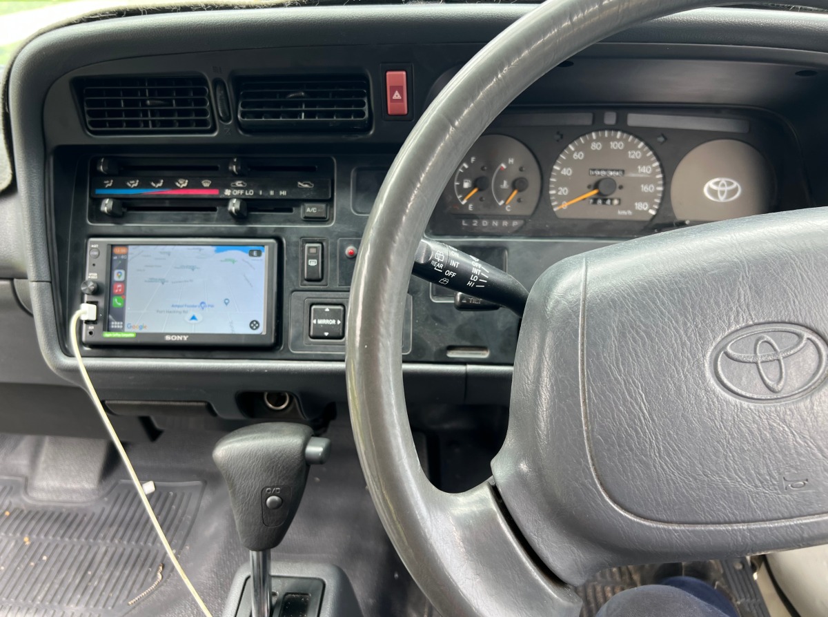 HiAce 2003 Sony XAV-AX1000 Head Unit | Creative Installations