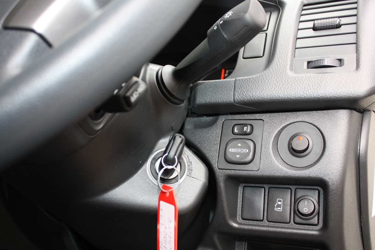 HiAce 2016 Revolution LED Amber Beacon | Creative Installations