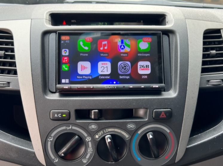HiLux 2006 Sony XAV-AX5500 Head Unit | Creative Installations